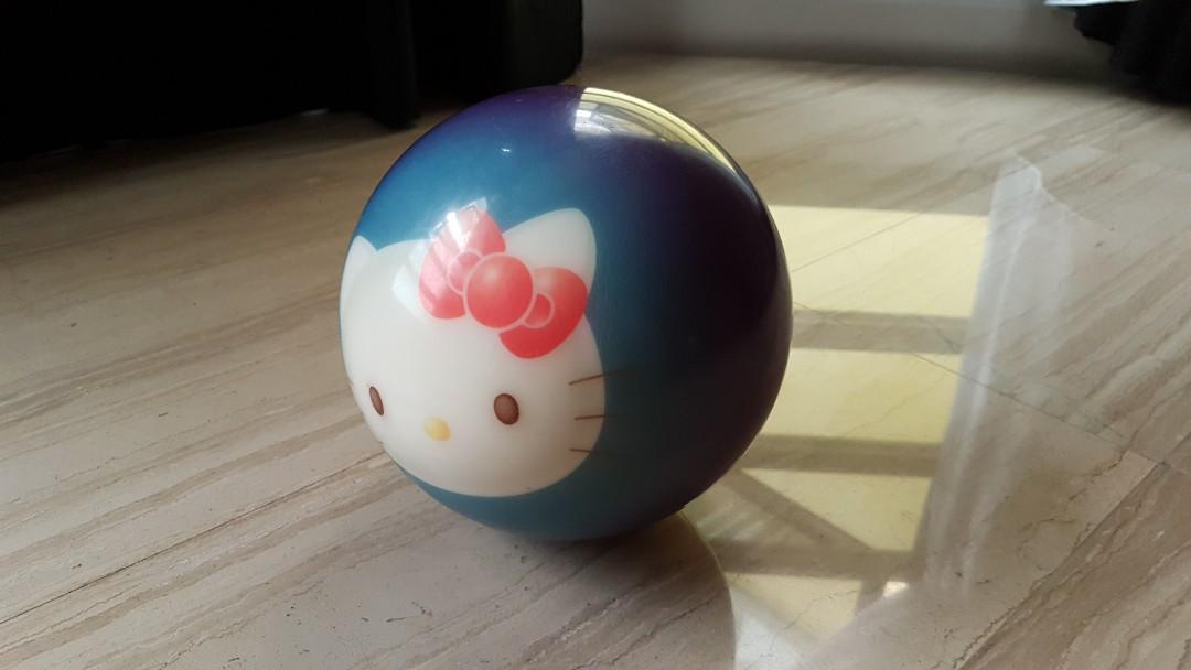 Hello Kitty Bowling Ball Weight 85 Lbs Limited Edition Sports Equipment Sports And Games
