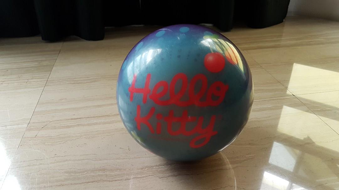 Hello Kitty Bowling Ball Weight 85 Lbs Limited Edition Sports Equipment Sports And Games