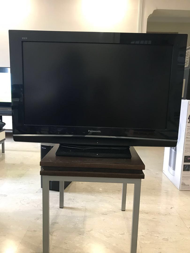 Panasonic 32inch LCD TV, TV & Home Appliances, TV & Entertainment, TV ...