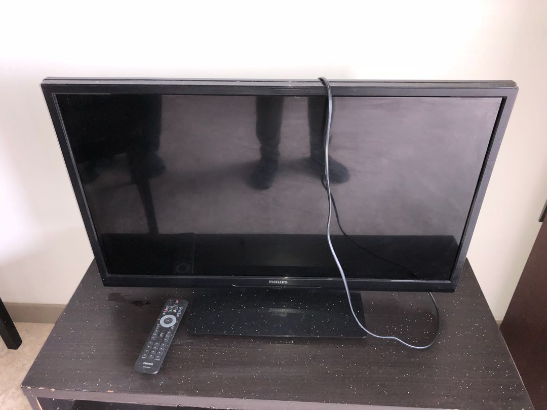 Philips 32inch TV Analogue, TV & Home Appliances, TV & Entertainment ...