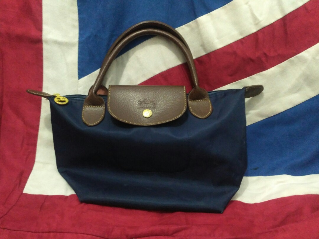 Tas Long champ, Fesyen Wanita, Tas & Dompet di Carousell