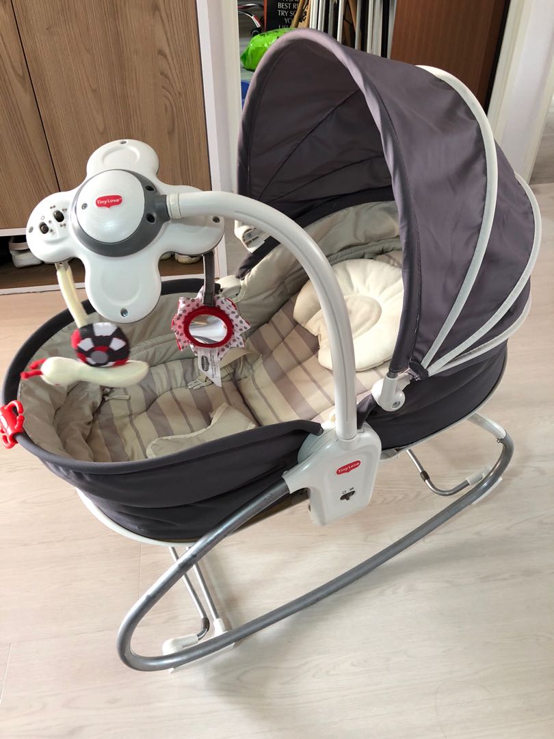 Tinylove Rocker, Babies & Kids, Infant Playtime on Carousell