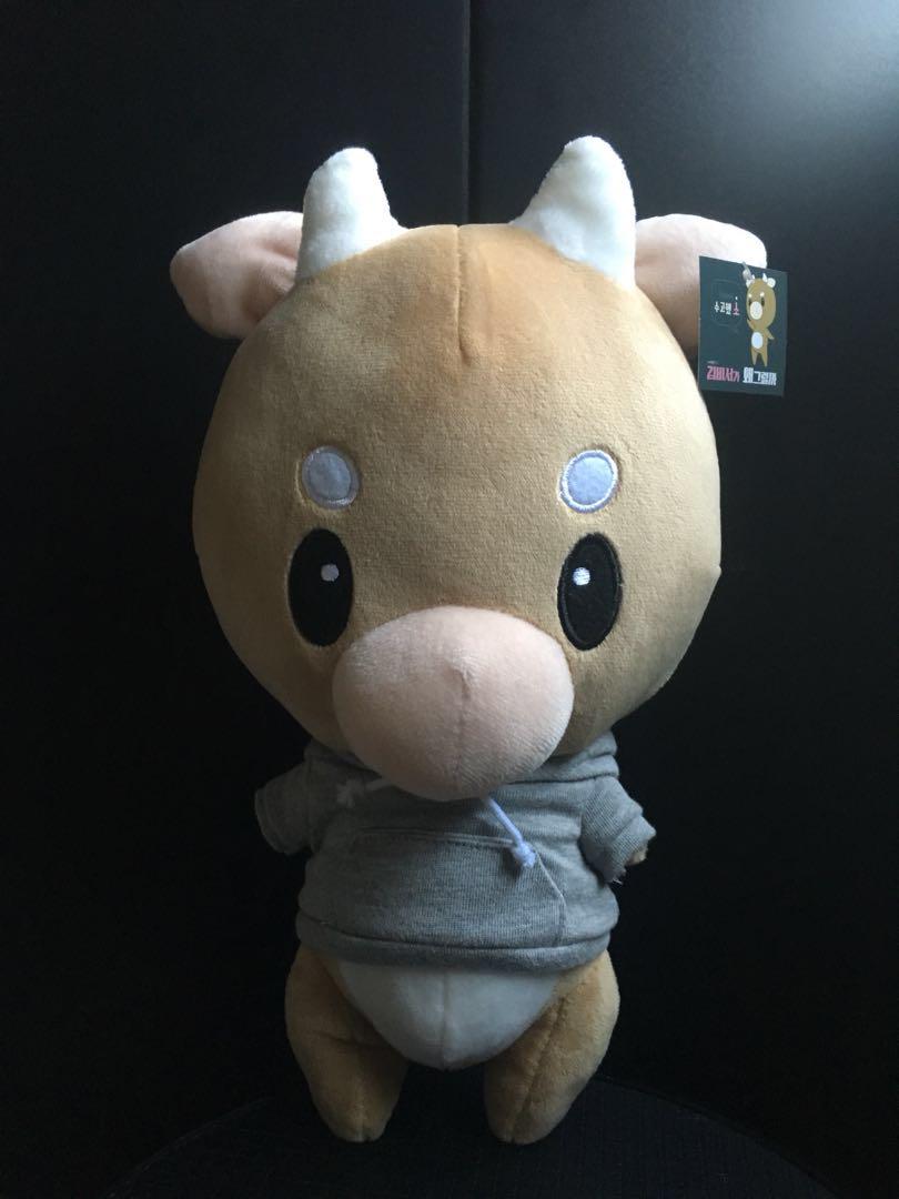 What’s Wrong with Secretary Kim - Cow plushie, Hobbies & Toys, Toys ...