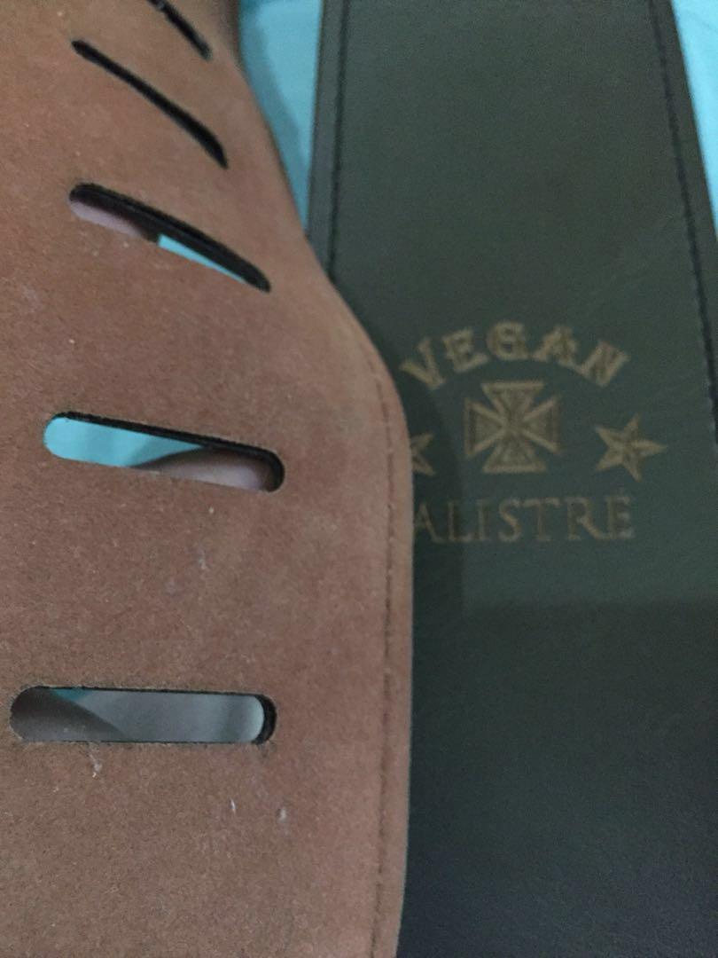 Strap gitar kulit premium ALISTRE + Dunlop Straplock, Musik & Media ...