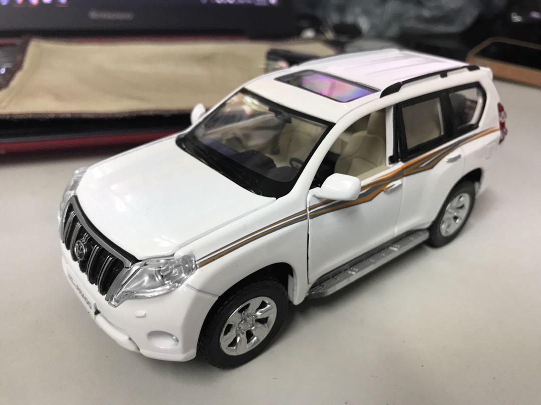 Toyota Prado Toy Car 1:32 pull and release with led and engine sound ...