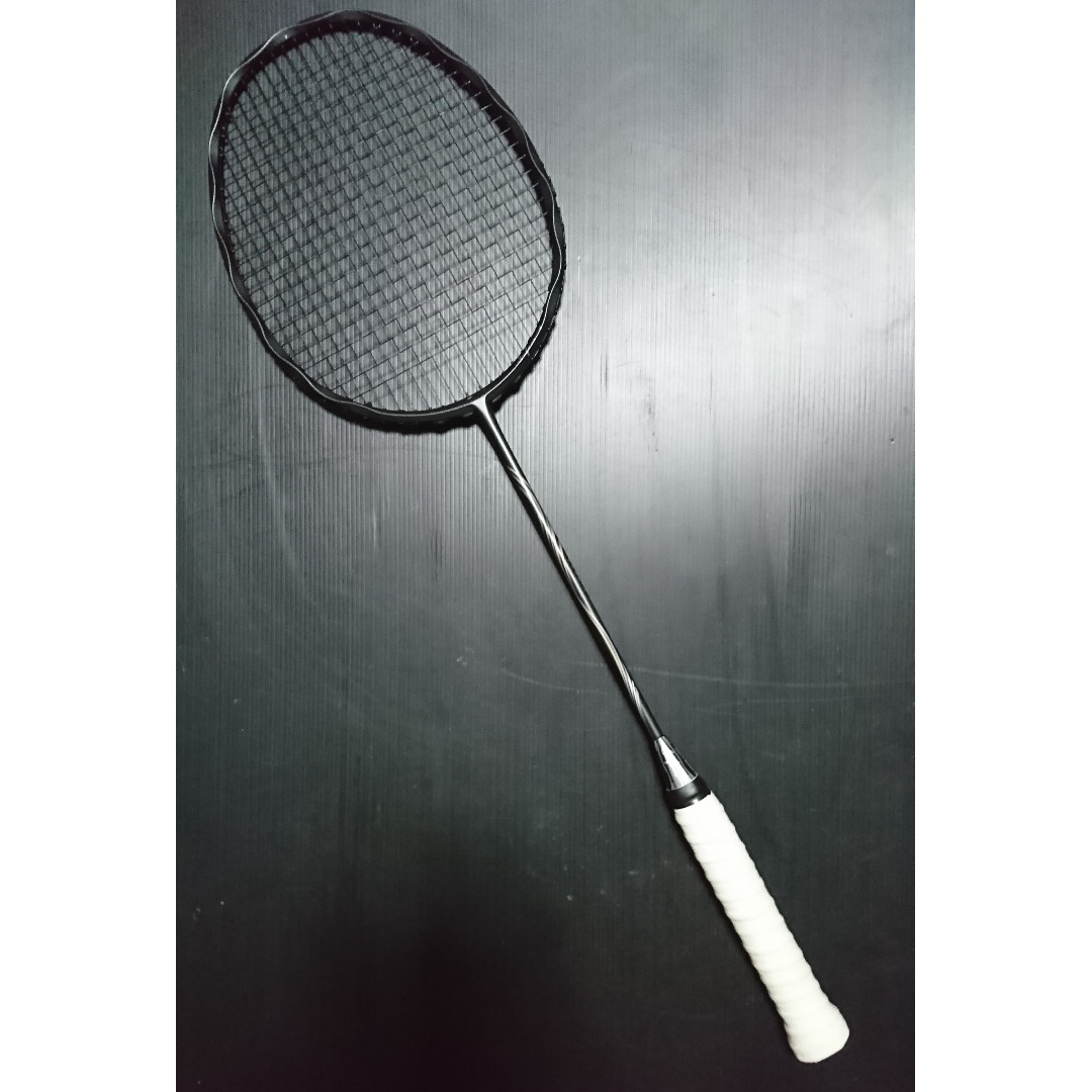 GOSEN inferno racket, Sports Equipment, Sports & Games, Racket & Ball ...