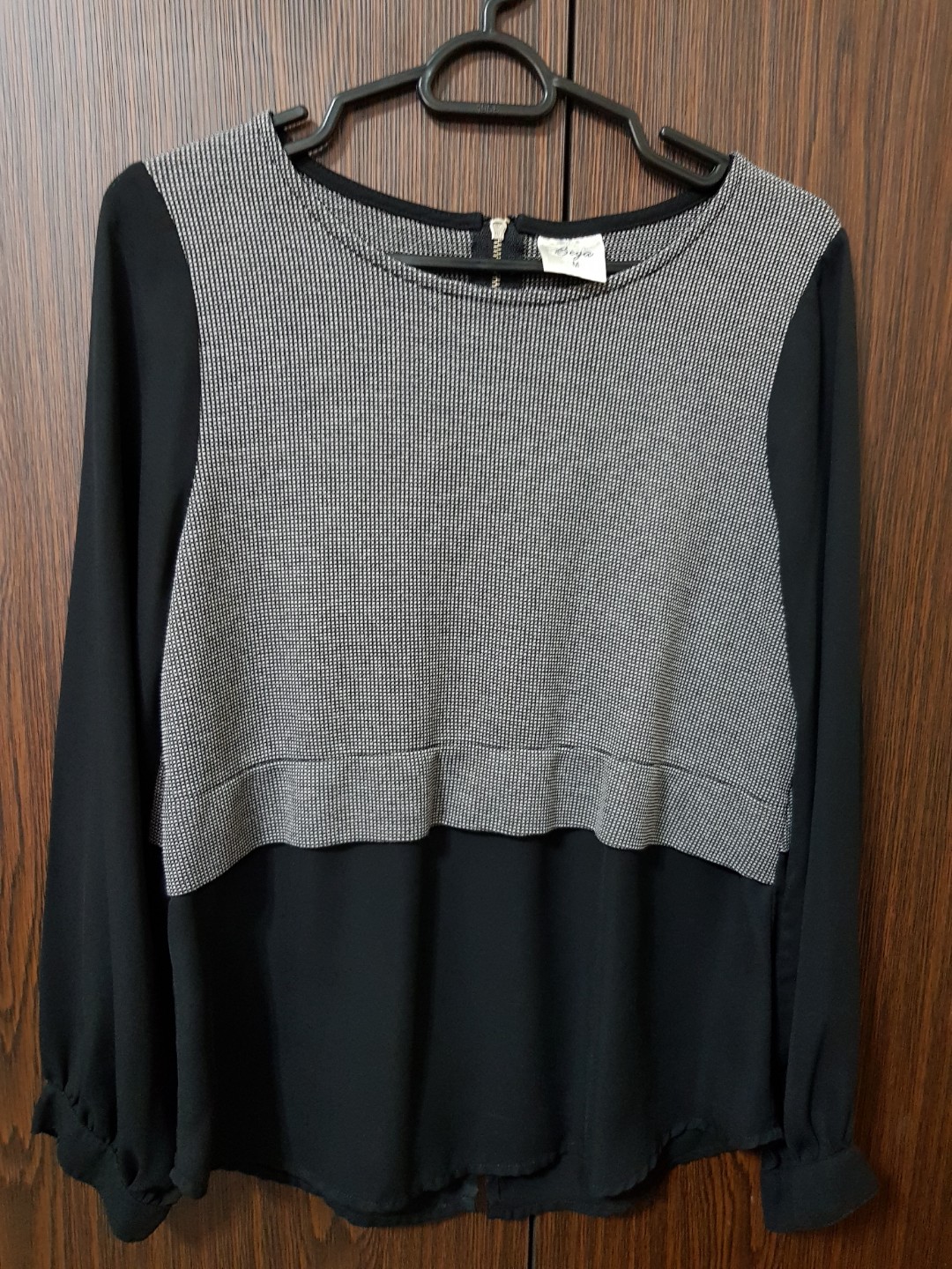 Bega Top, Women's Fashion, Tops, Blouses on Carousell