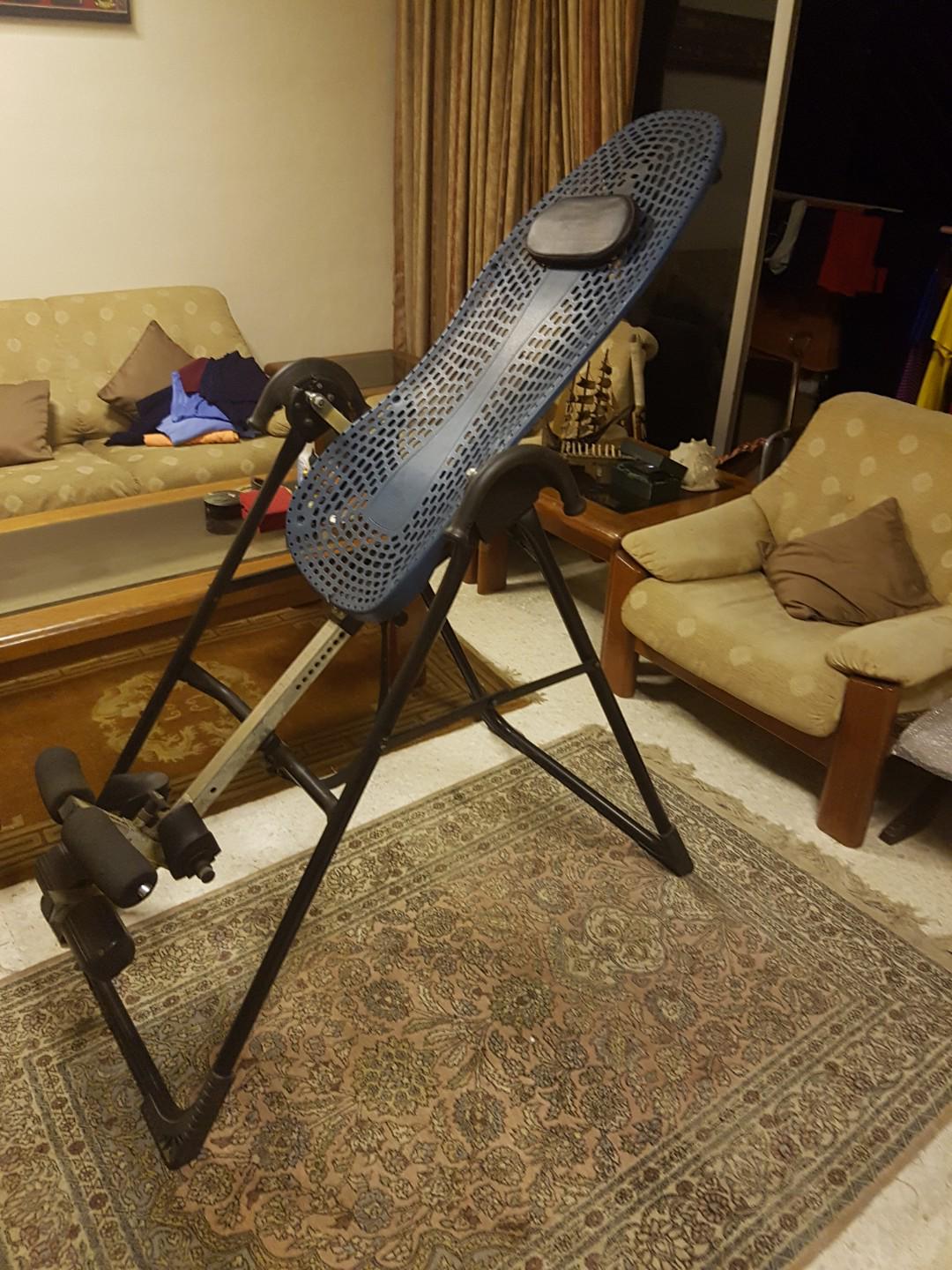 Inversion table, Sports Equipment, Exercise & Fitness, Cardio & Fitness ...