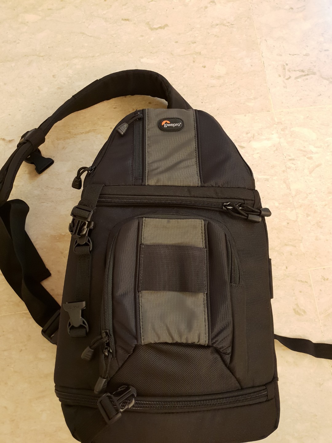 LOWEPRO Slingshot bag, Photography, Photography Accessories, Camera ...