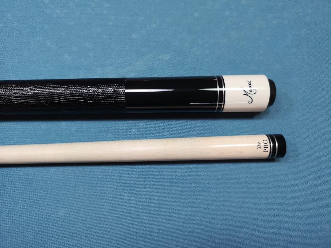 Meucci Raze pool cue with The Pro shaft, Sports Equipment, Sports ...