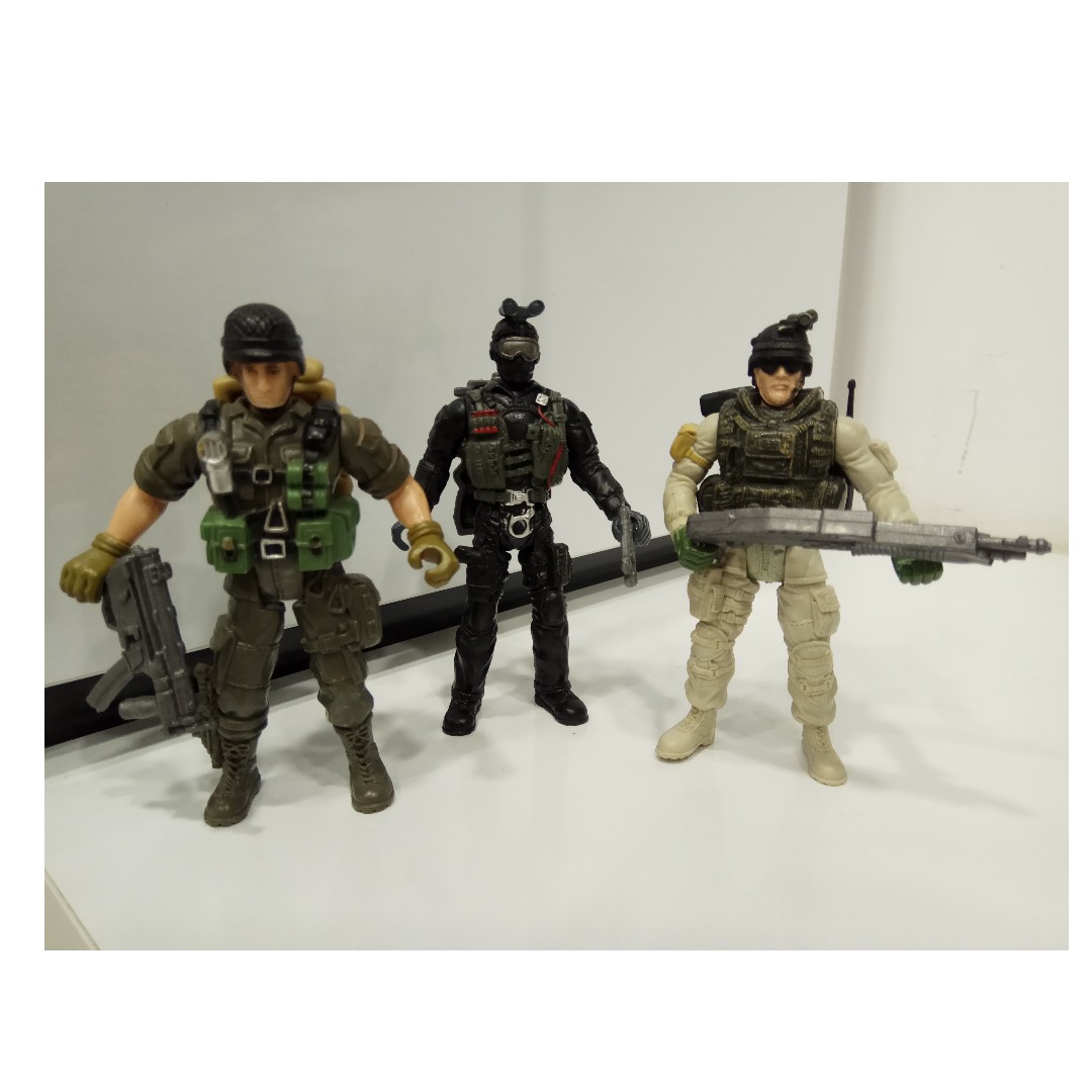 Soldier Action Figures (3 Figures) - Toys R Us Chap Mei Brand, Toys ...