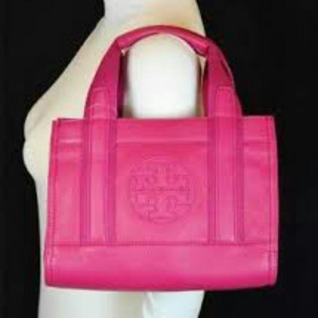 Tory Burch Pink Leather Bag, Luxury, Bags & Wallets on Carousell