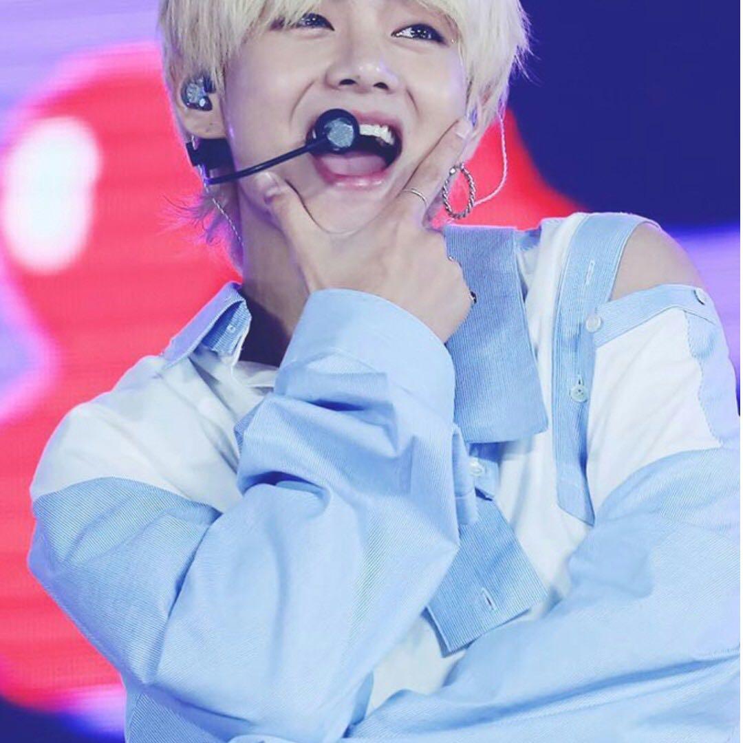 [ PO ] 2018 BTS V / Taehyung Stage Inspired Blue White Open Shoulder ...