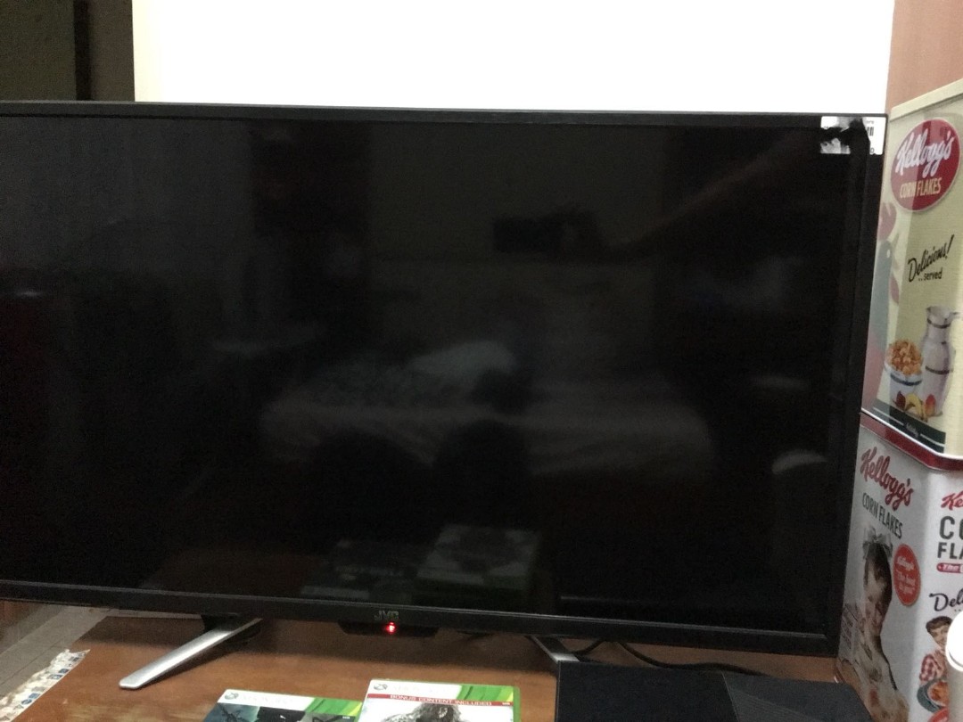 JVC 40" TV , MODEL - LT-40N551A, TV & Home Appliances, TV ...