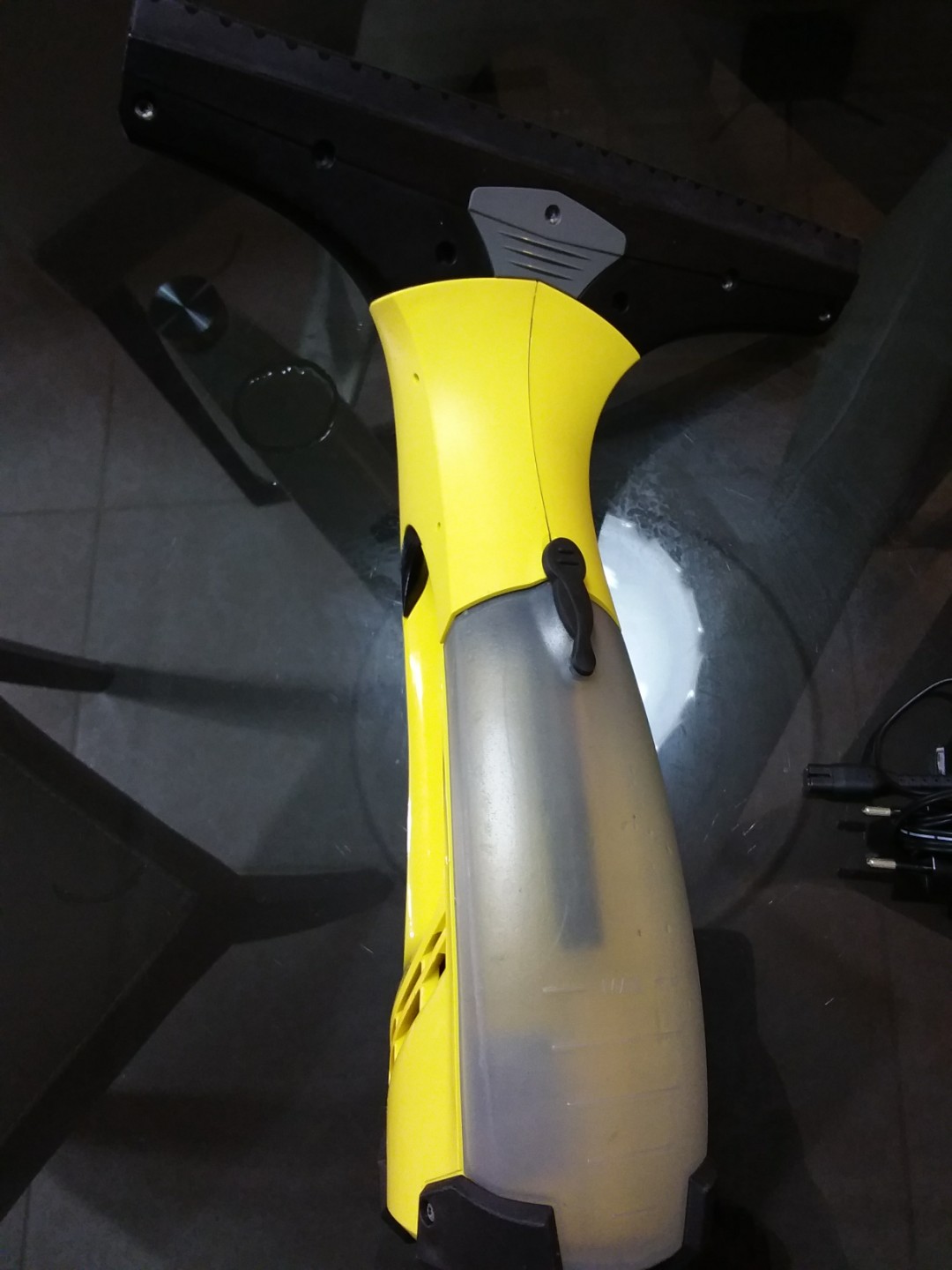 Karcher window glass cleaner, TV & Home Appliances, Vacuum Cleaner ...