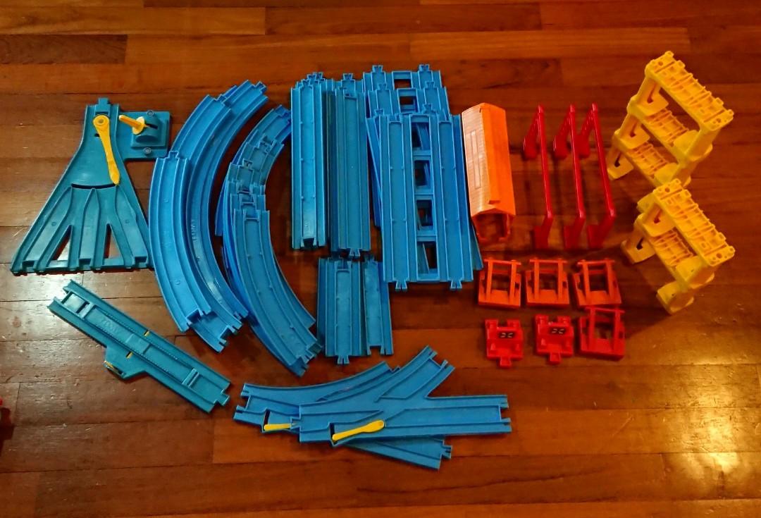 Thomas Train Tracks, Hobbies & Toys, Toys & Games on Carousell