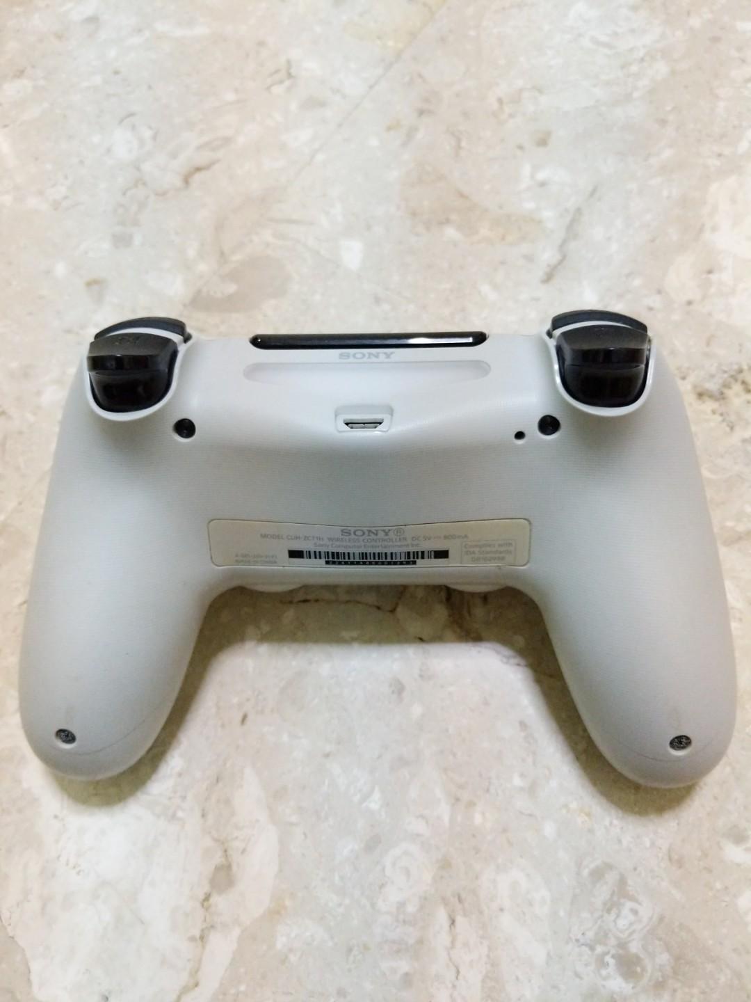 Used PS4 Controller, White, Video Gaming, Gaming Accessories ...