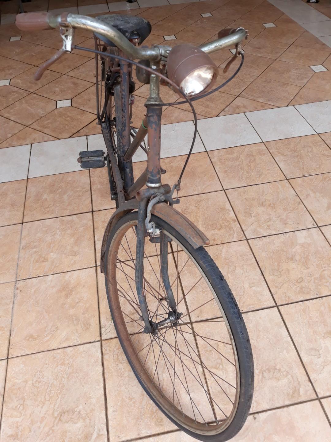 Basikal Lama Antik, Sports Equipment, Bicycles & Parts, Bicycles on ...