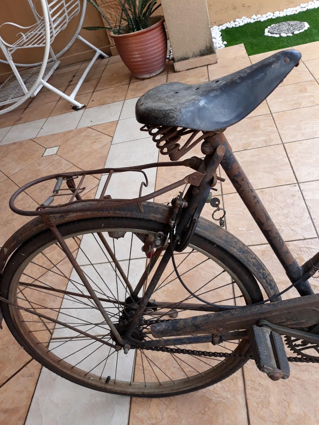 Basikal Lama Antik, Sports Equipment, Bicycles & Parts, Bicycles on ...