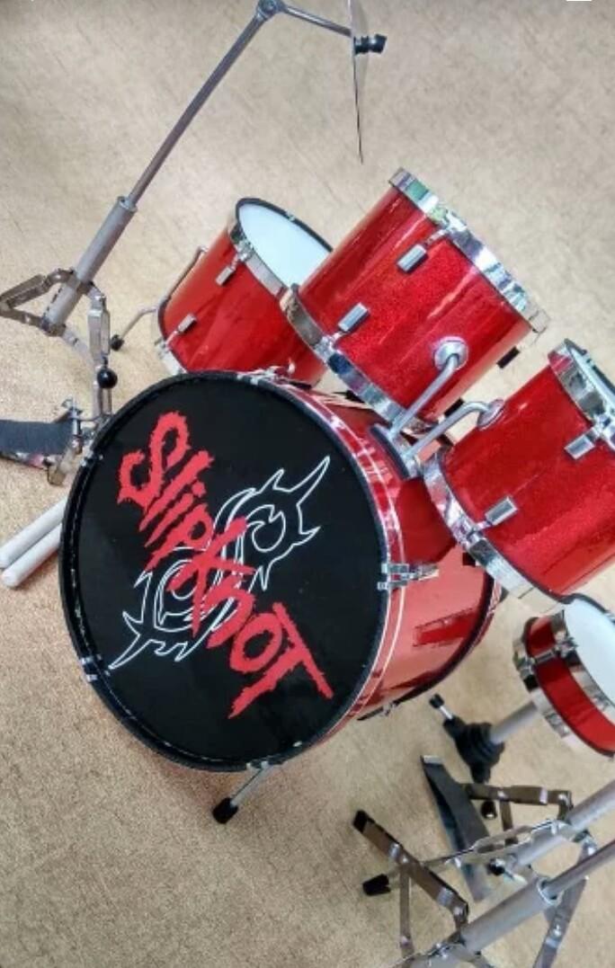 DRUM MINIATUR JOEY JORDISON SLIPKNOT, Musik & Media, Alat di Carousell