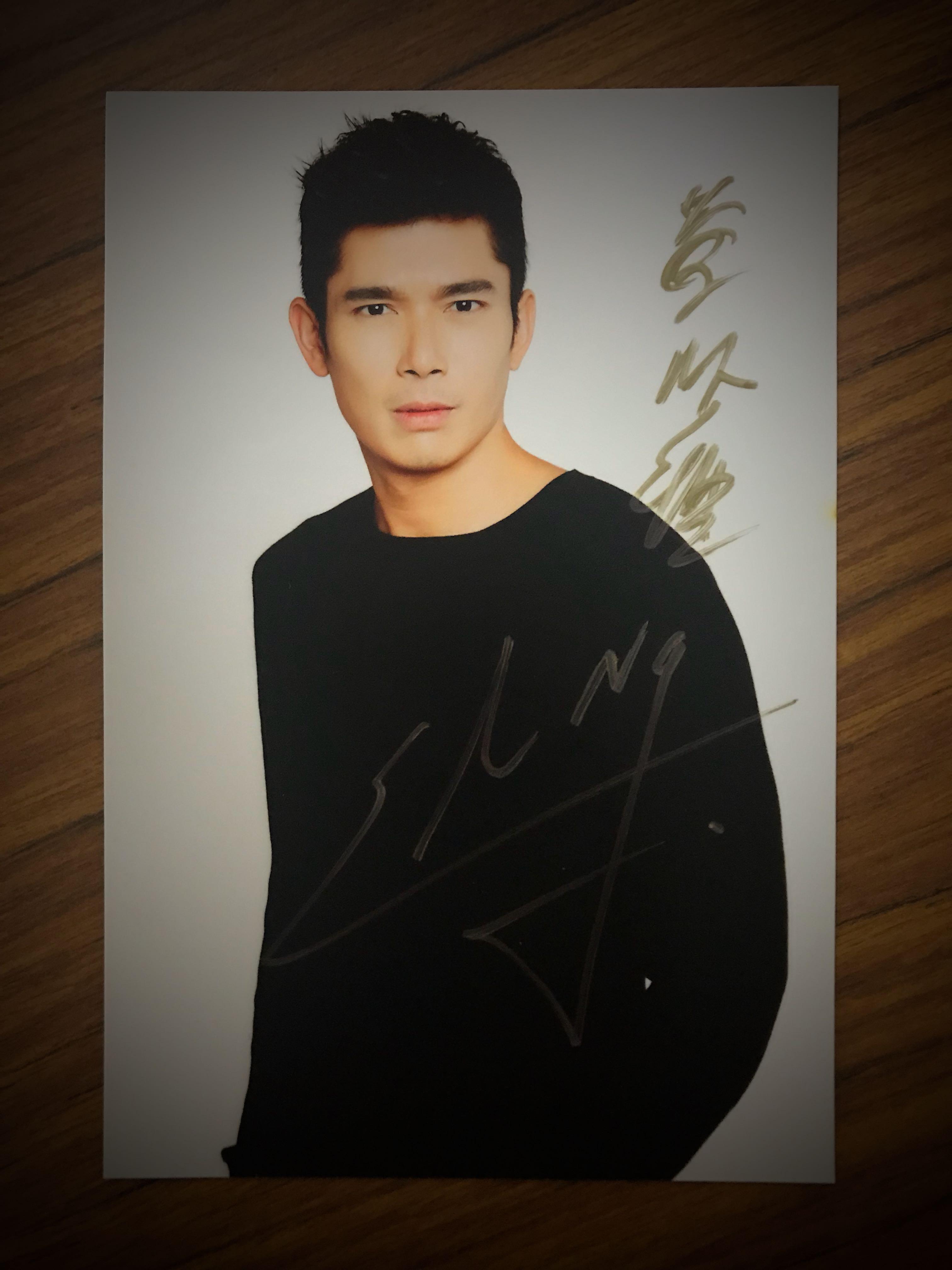 ELVIN NG AUTOGRAPH, Everything Else on Carousell