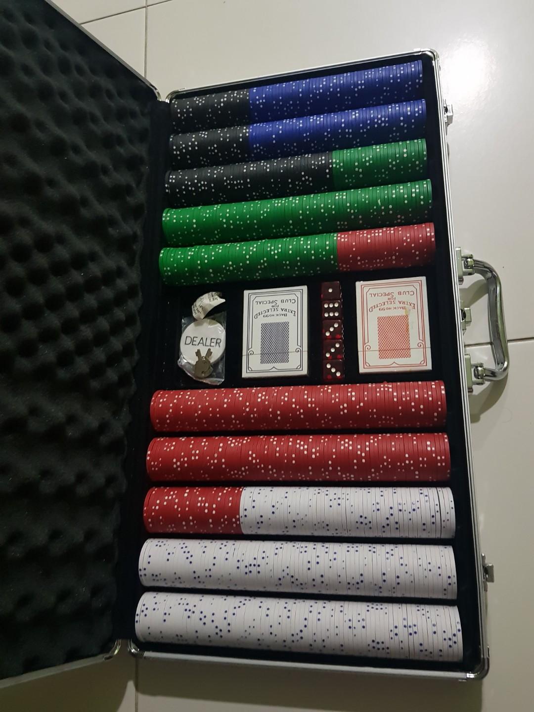 Full poker set., Hobbies & Toys, Toys & Games on Carousell