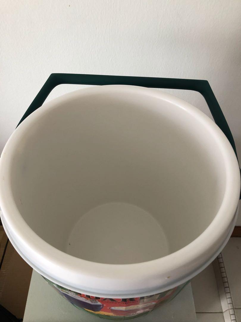 Plastic Insulated Bucket (Hot & Cold), TV & Home Appliances, Kitchen ...