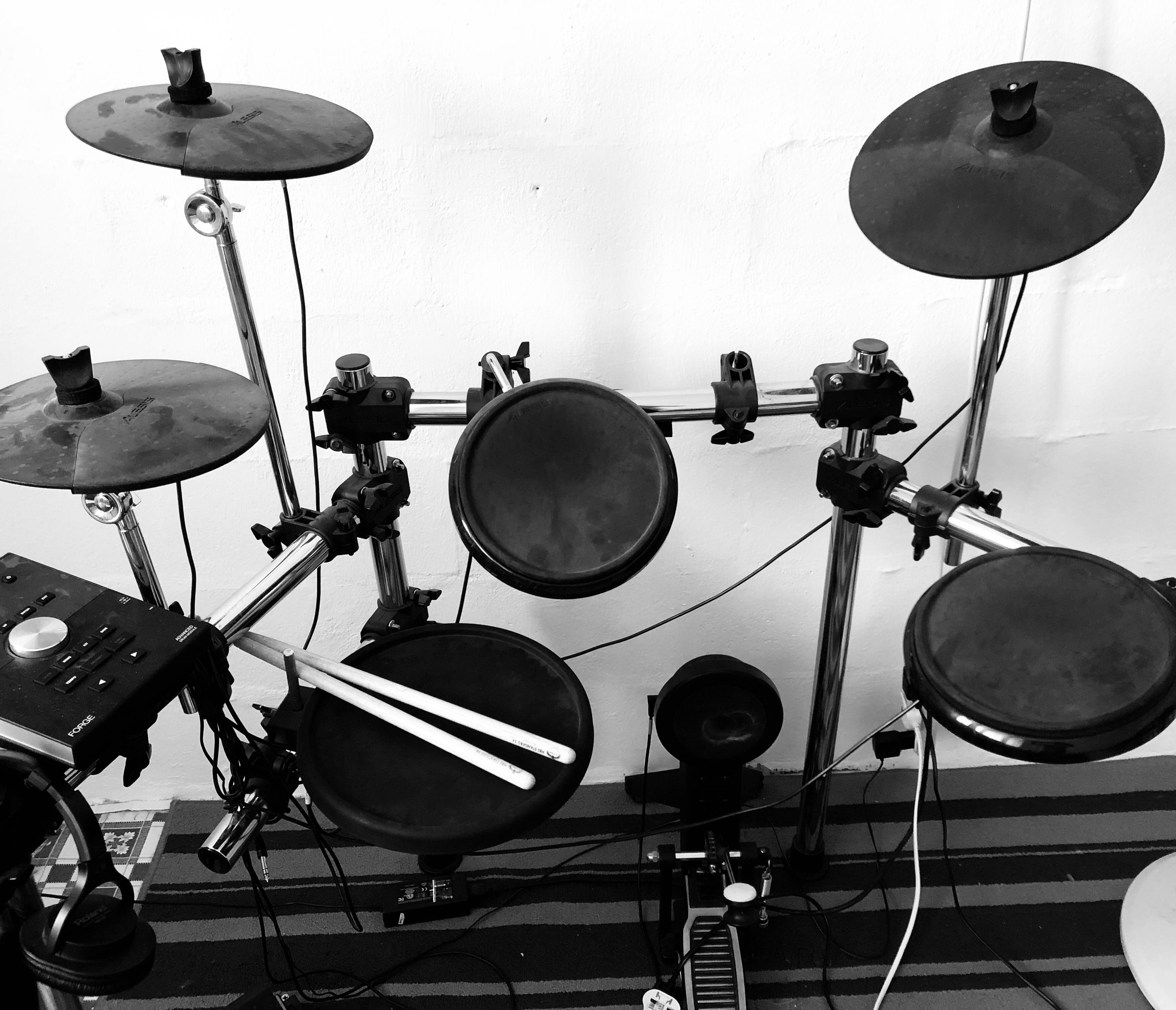 Alesis Forge Kit, Hobbies & Toys, Music & Media, Musical Instruments on ...