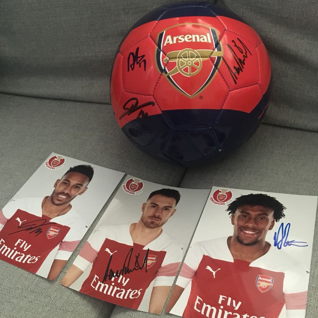 Arsenal autograph merchandise, Hobbies & Toys, Books & Magazines ...