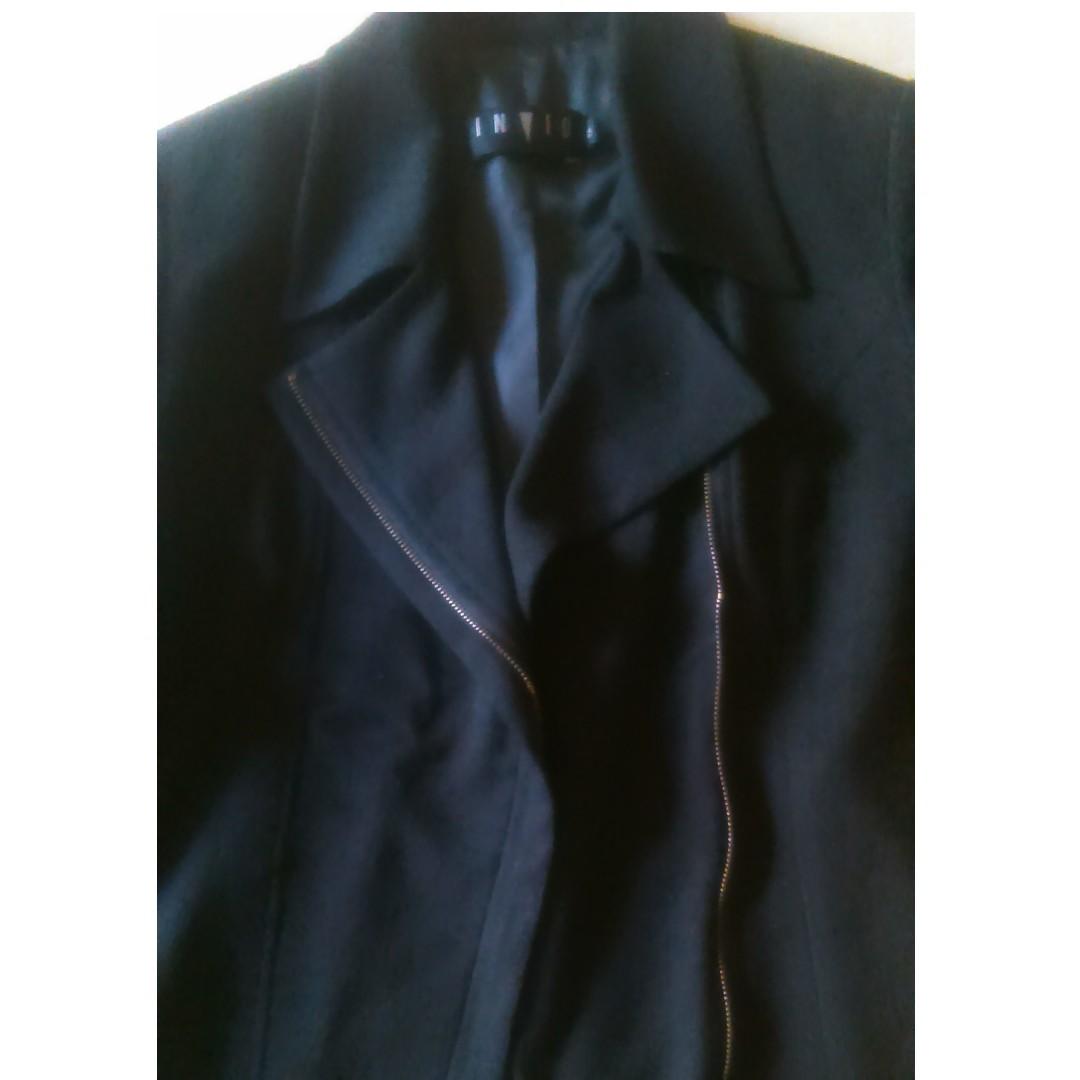 Blazer hitam dengan zipper (biker's style), Fesyen Wanita, Pakaian ...