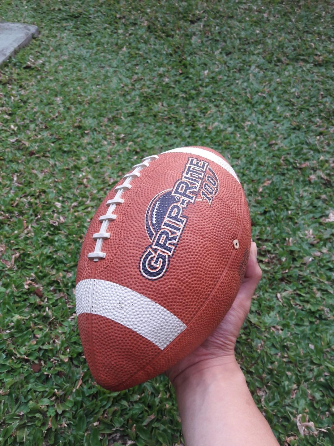 Bola futbol / rugby merk Franklin (ori), Olah Raga, Perlengkapan ...