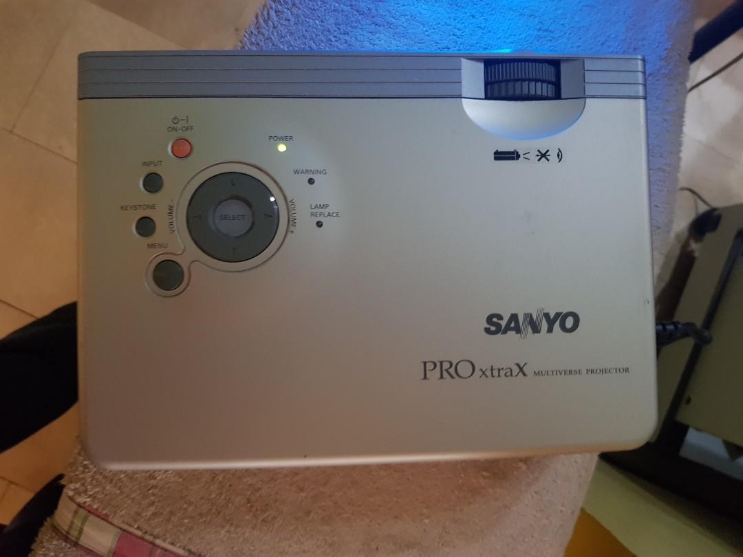 BUNDLE Laptop and Projector Free Powerpoint Presentor, TV & Home ...