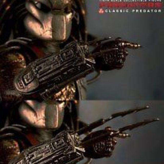 Hot Toys Classic Predator Exclusive With Super Predator Skull, Hobbies ...