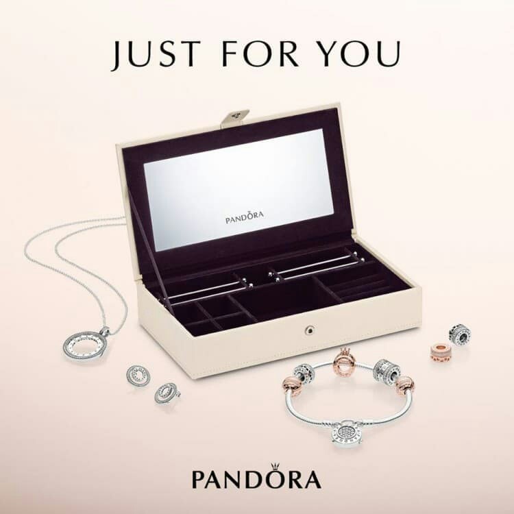 PANDORA Limited Edition Jewelry Case, Women's Fashion, Jewelry ...