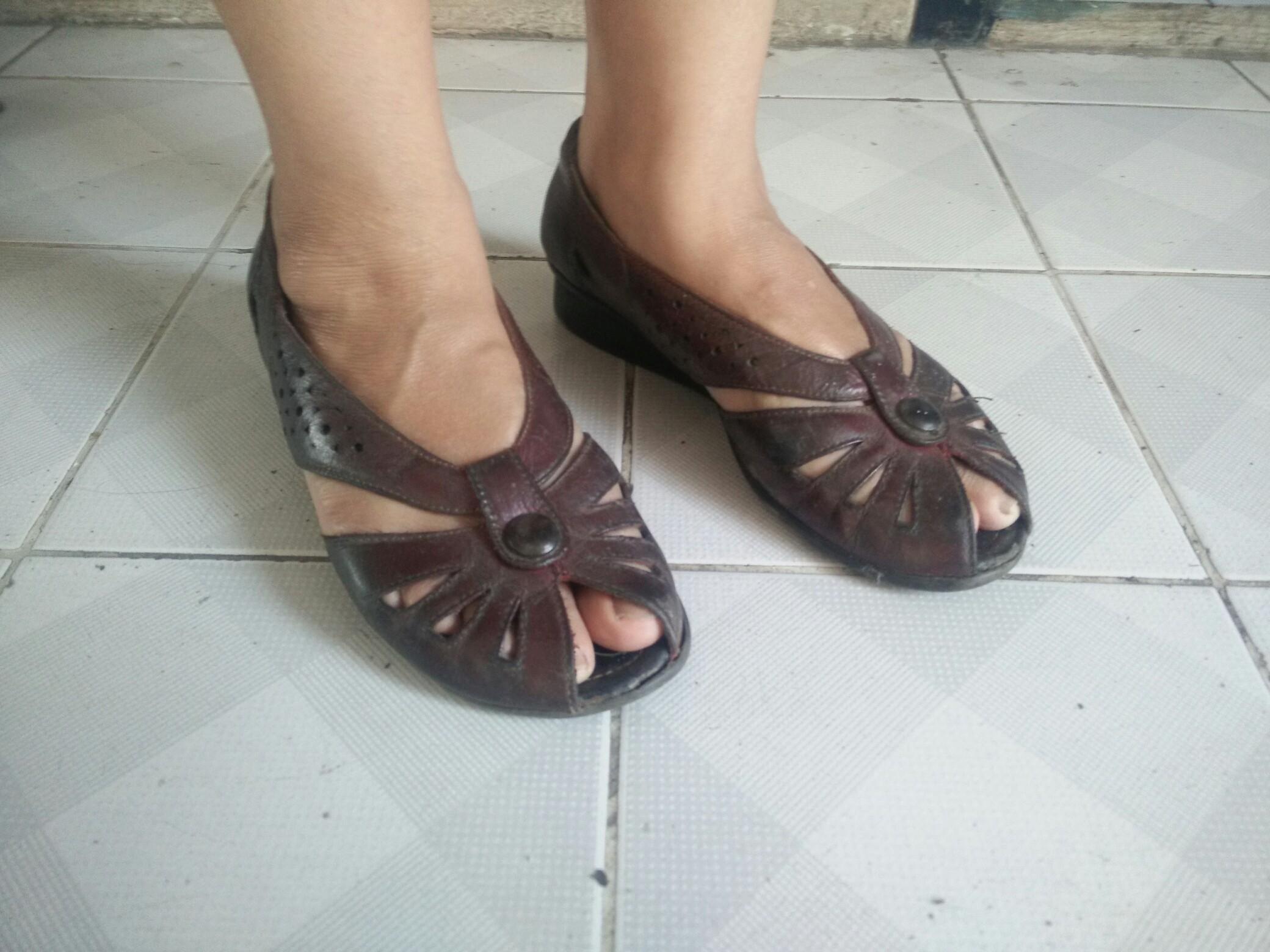 Sepatu rohde, Fesyen Wanita, Sepatu di Carousell
