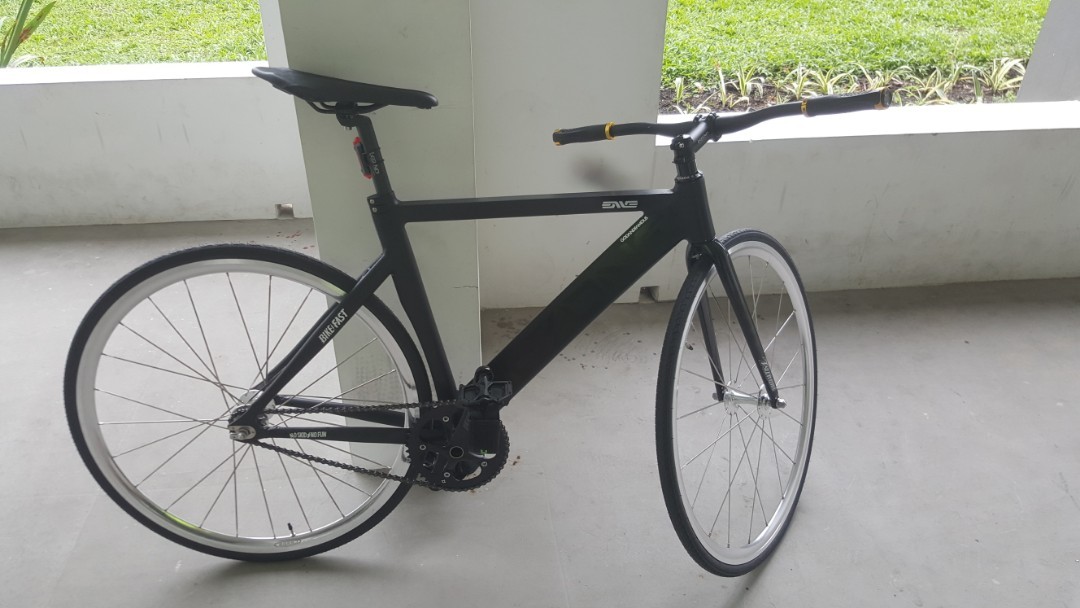 Throne Tracklord 2, Sports Equipment, Bicycles & Parts, Bicycles on ...