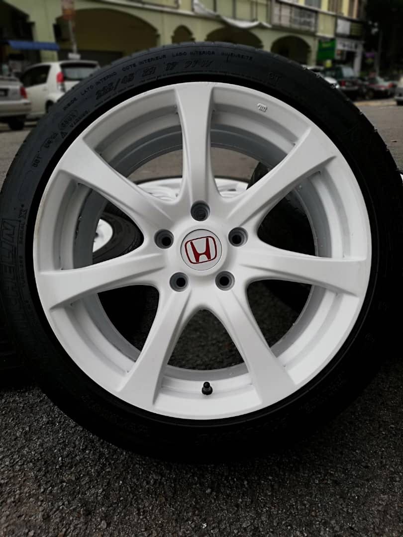 Type r 17 inch sports rim civic fd tyre 70%, Auto Accessories on Carousell