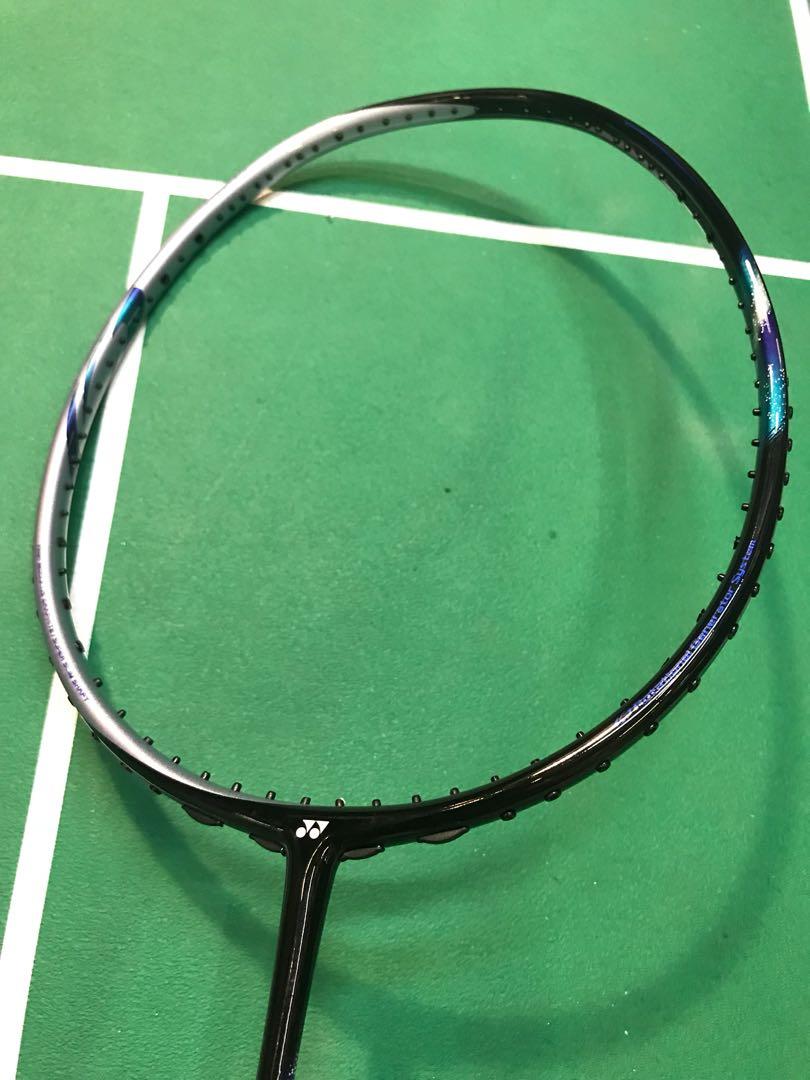 YONEX ASTROX 55, 運動產品, 運動與體育, 運動與體育 - 球拍和球類運動 - Carousell