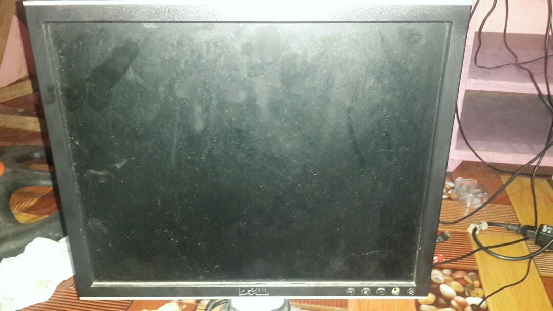 DELL 17" TFT monitor, Computers & Tech, Desktops on Carousell