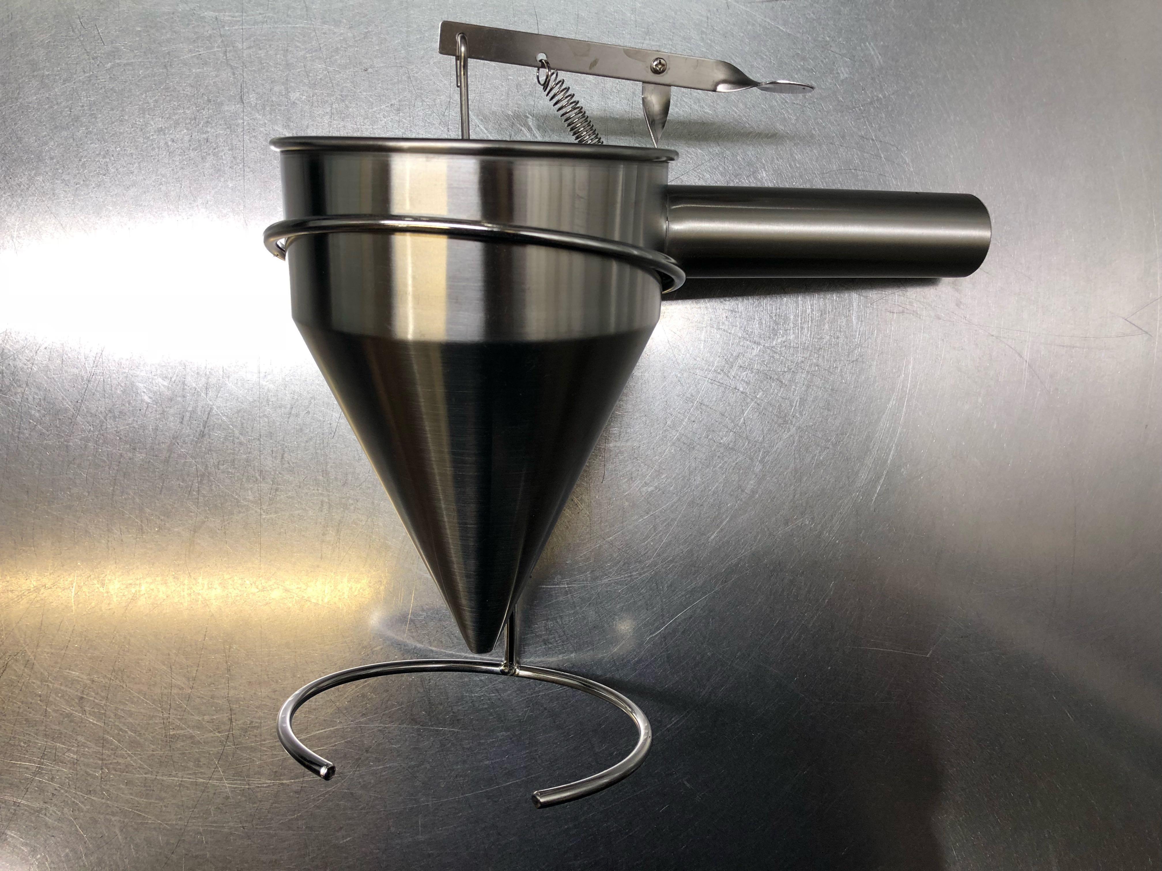 Liquid Pancake Batter Dispenser, Furniture & Home Living, Kitchenware ...