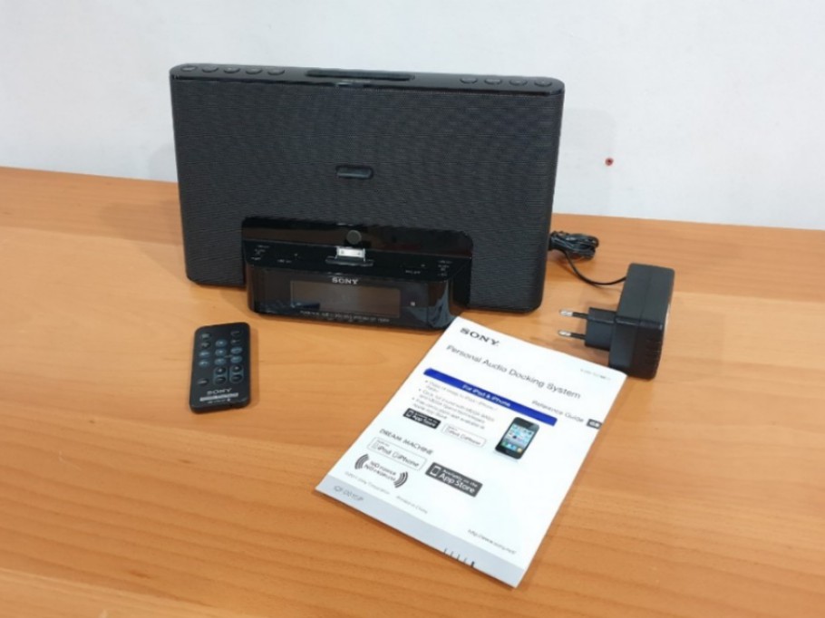 Sony Personal Audio Docking System, Audio, Portable Audio Accessories on Carousell