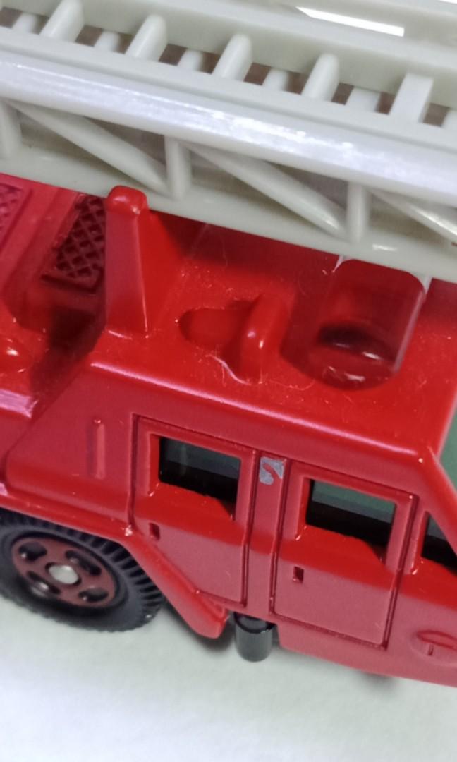 TOMICA RED TOMY 22 NISSAN DIESEL AERIAL LADDER FIRE TRUCK, Hobbies ...