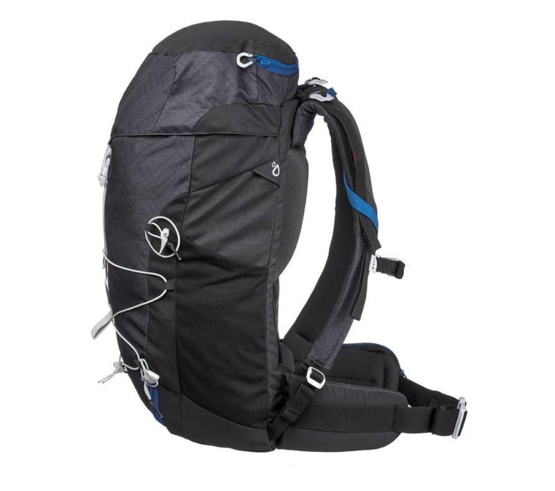 Decathlon Quechua 30L MH100 Hiking Backpack, Sports Equipment, Hiking ...