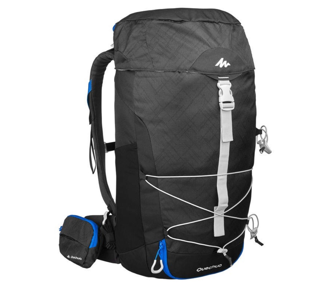 Decathlon Quechua 30L MH100 Hiking Backpack, Sports Equipment, Hiking ...