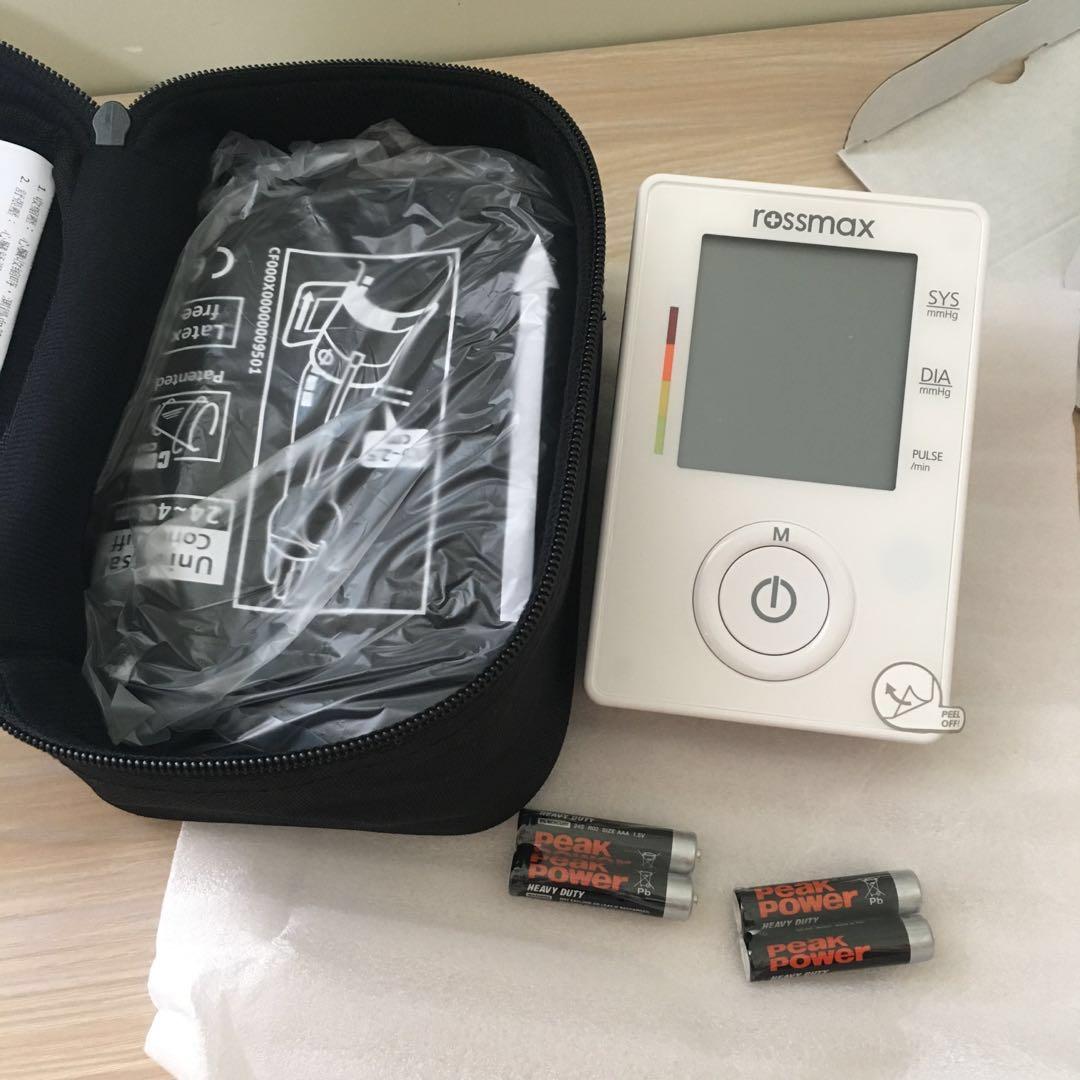 Rossmax 電子血壓計（型號：CF155), 手提電話, 智能穿戴裝置及智能手錶 - Carousell