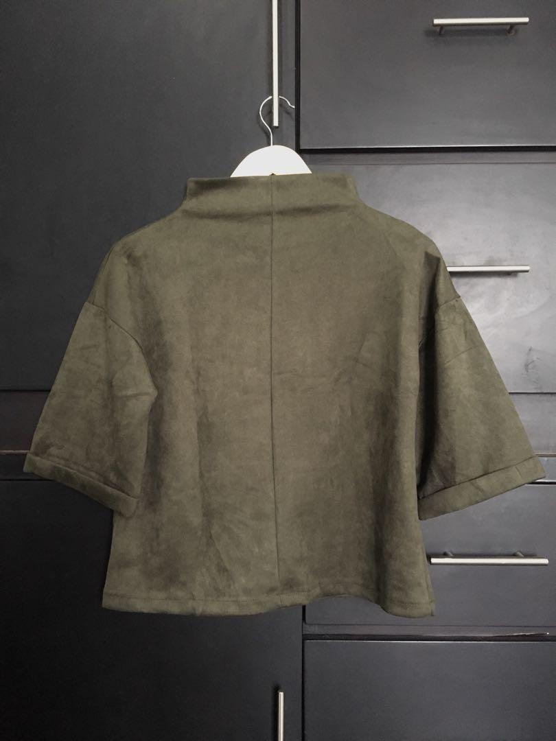 Green Army Turtle Neck (hijau lumut), Fesyen Wanita, Pakaian Wanita di ...