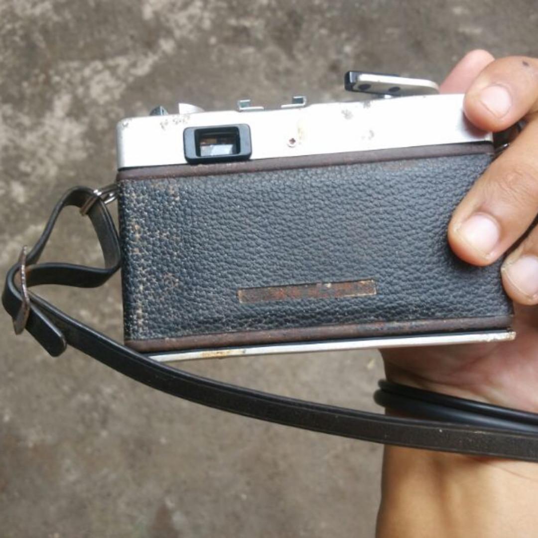 kamera analog antik lawas jadul Ricoh 35zf, Fotografi di Carousell