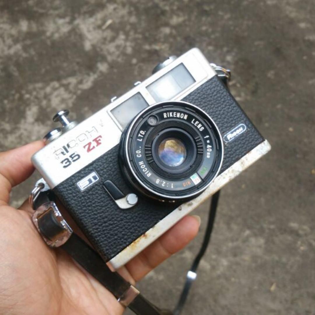 kamera analog antik lawas jadul Ricoh 35zf, Fotografi di Carousell