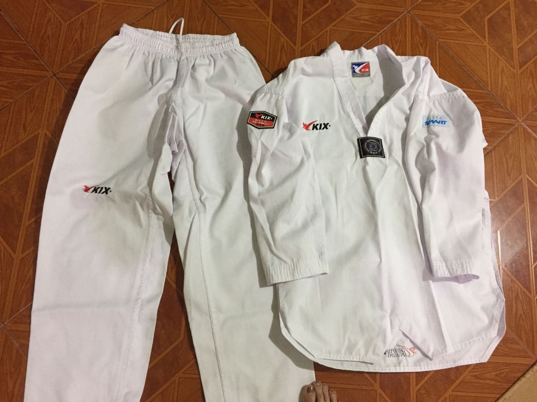 Kix taekwondo uniform, Men's Fashion, Activewear on Carousell