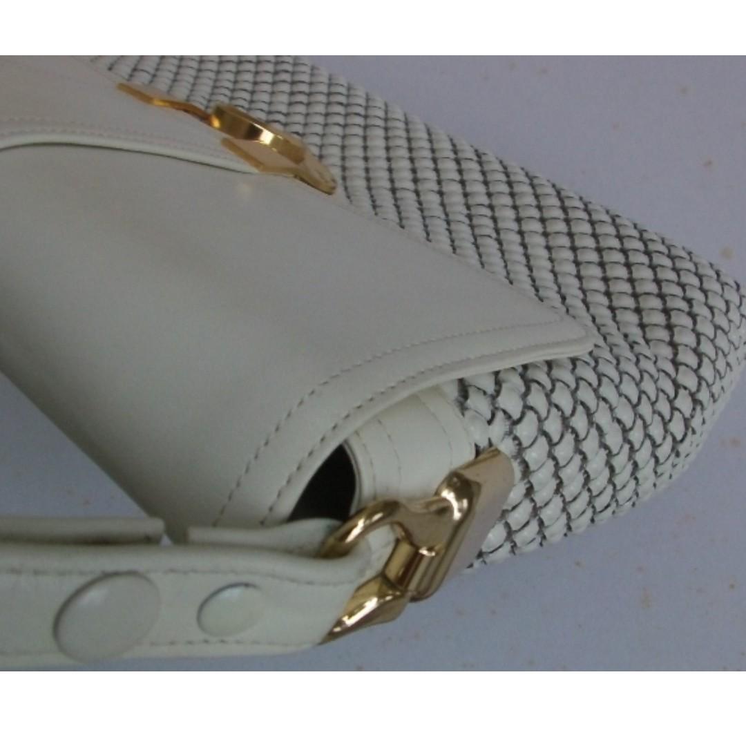 QUEEN Bag, Luxury, Bags & Wallets on Carousell